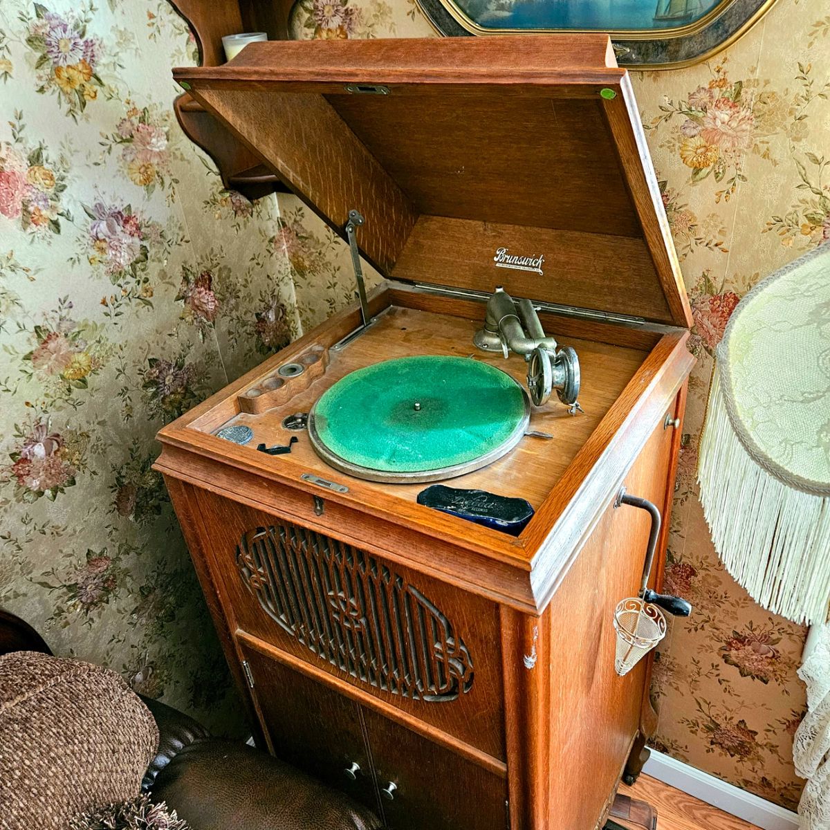 Alta Estate Sales in Milwaukie, OR starts on 5/3/2024