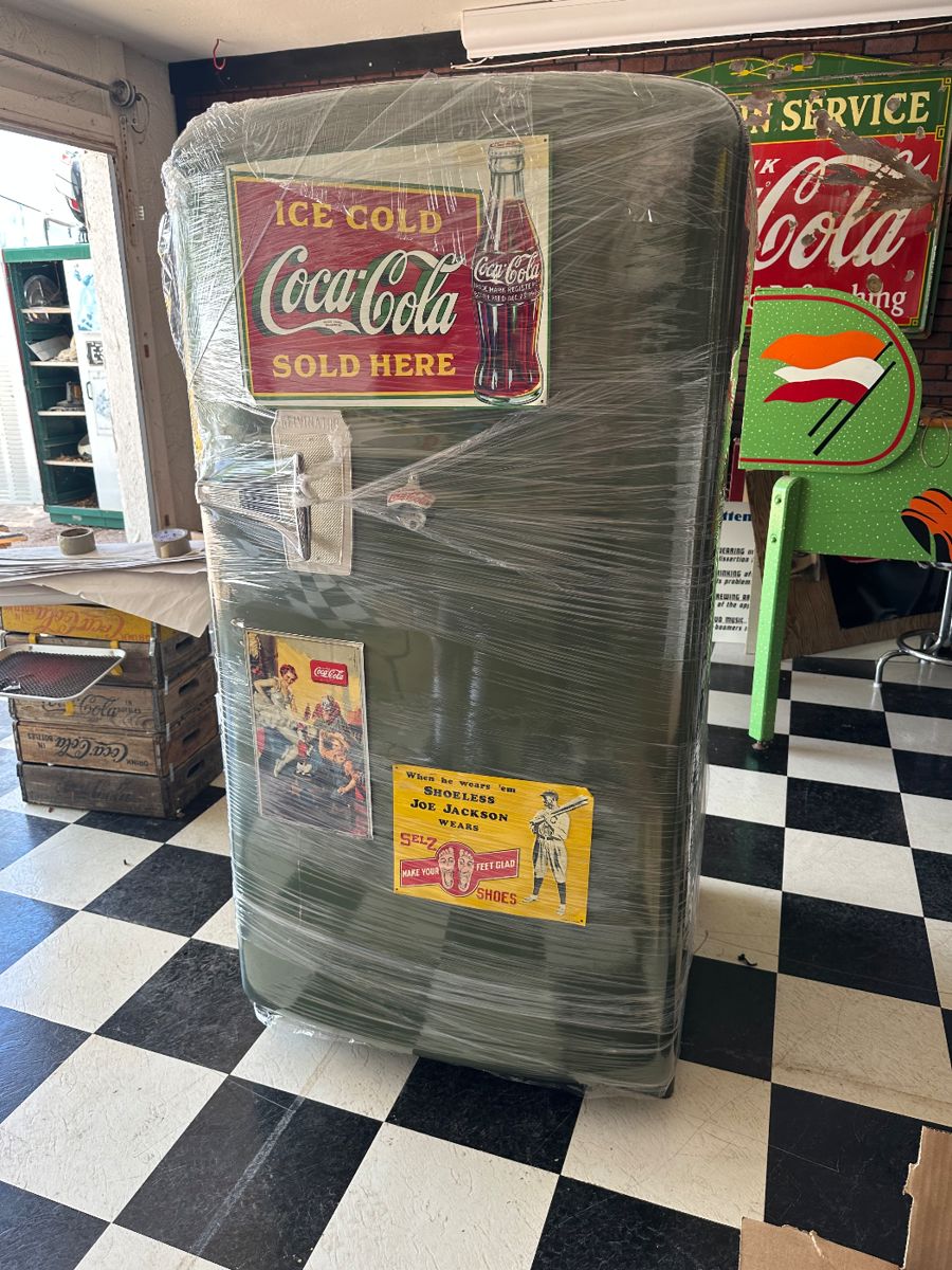 50s/60s Memorabilia and Collectables Online... starts on 4/29/2024