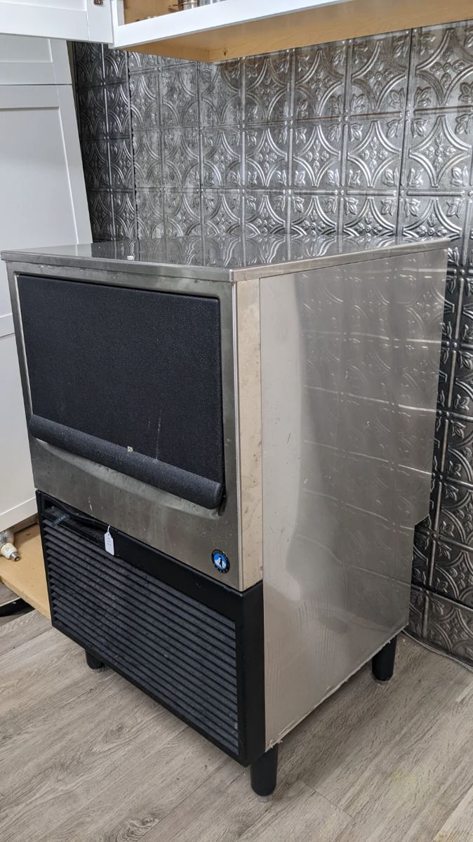 AMC: Complete Decor and Furnishings of Former... starts on 4/25/2024