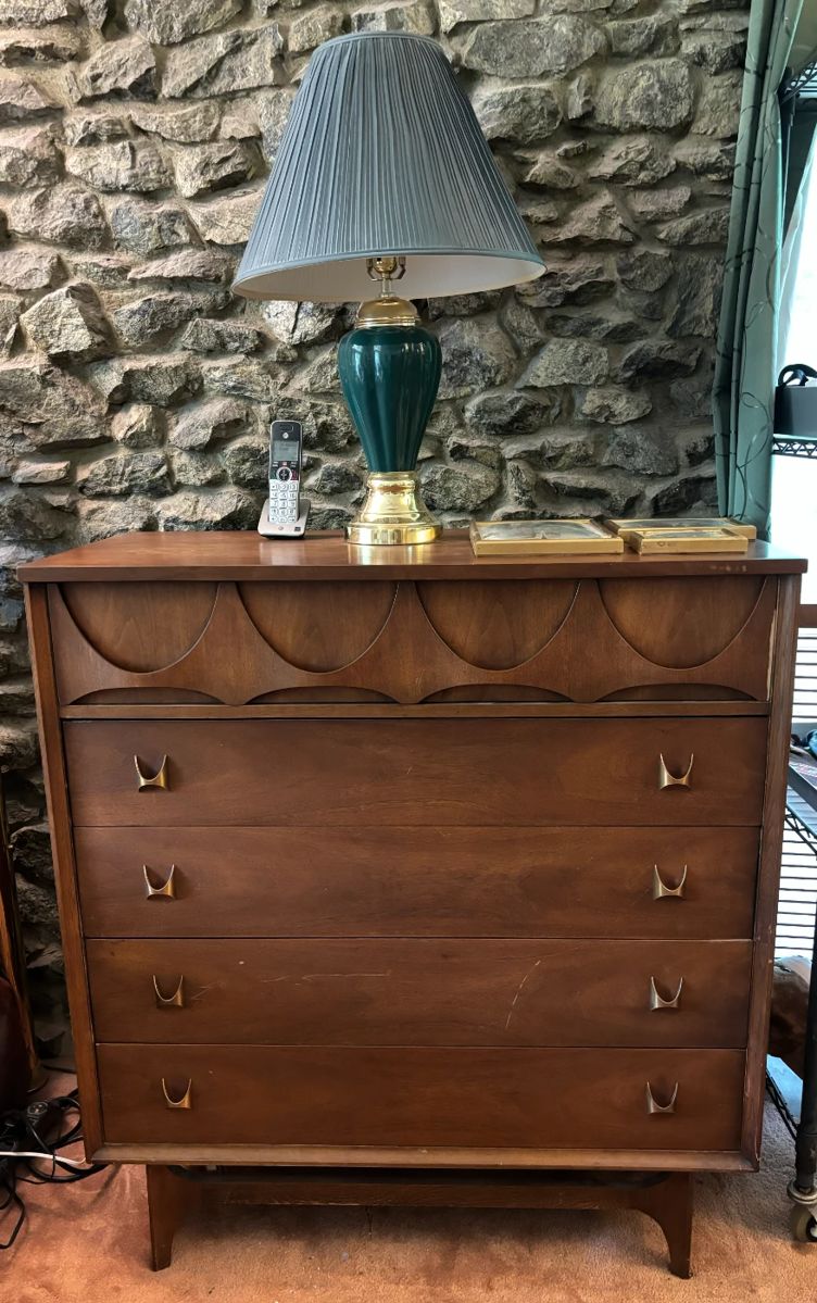 Ona B Reed Estate Sale Gainesville starts on 5/2/2024