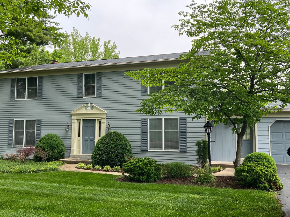 DAVIS PLACE ESTATE SALES in Chesterfield, MO starts on 5/4/2024