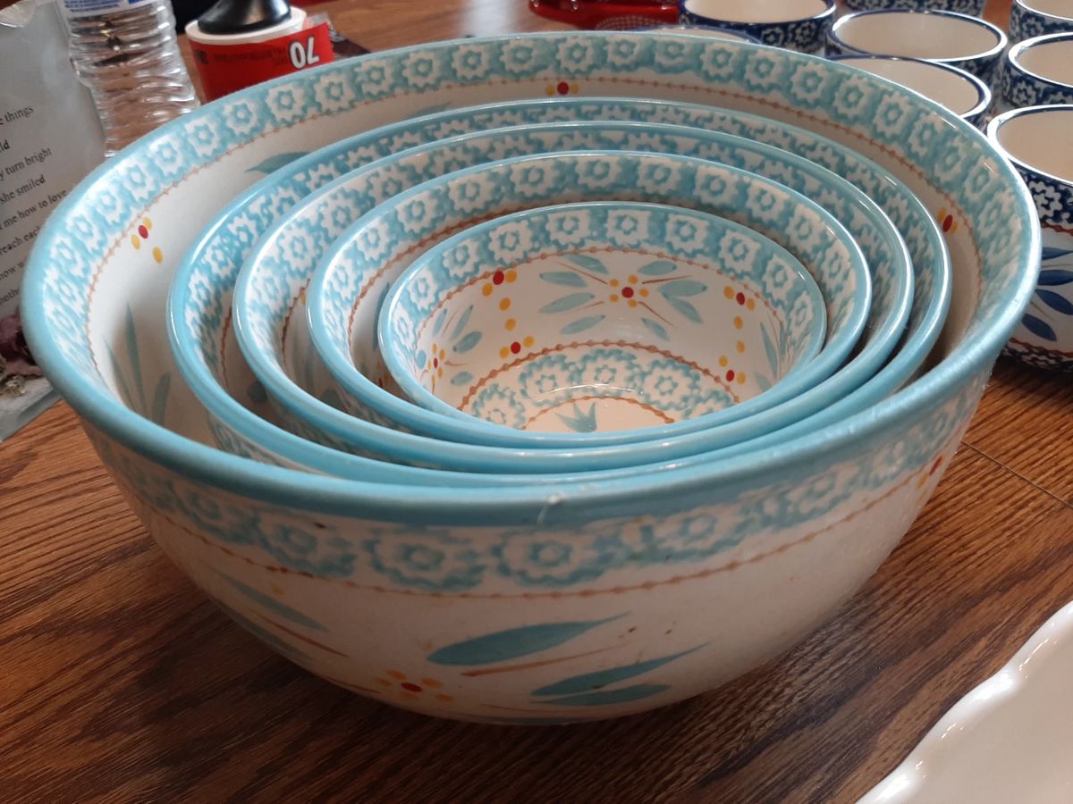 Queen of QVC Estate Sale -- GLB in Essexville, MI starts on 5/10/2024