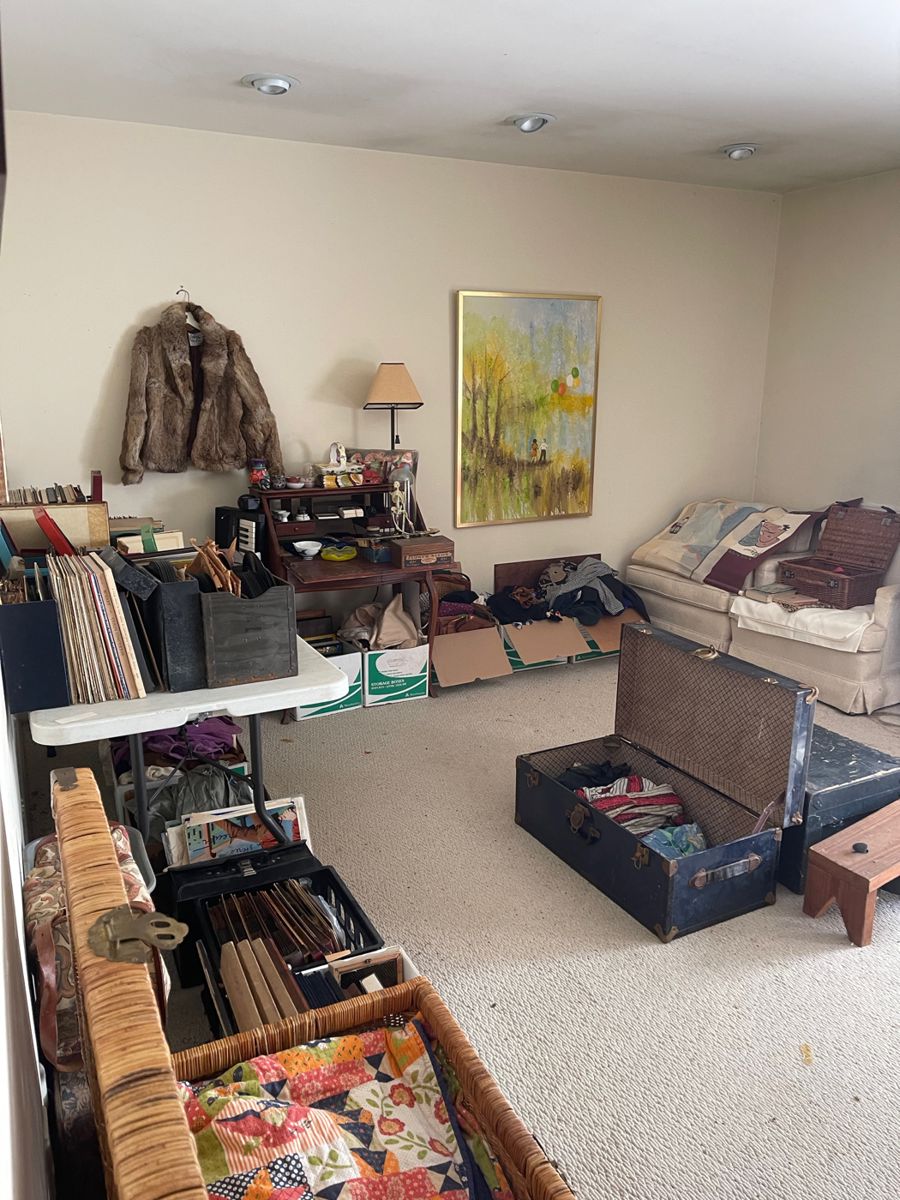 50% OFF: Dig Bloomfield: Books and Vintage starts on 5/17/2024