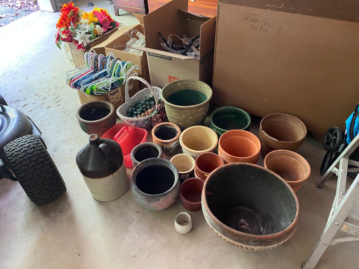 Mom's Memory Warehouse in Taylors, SC starts on 5/17/2024