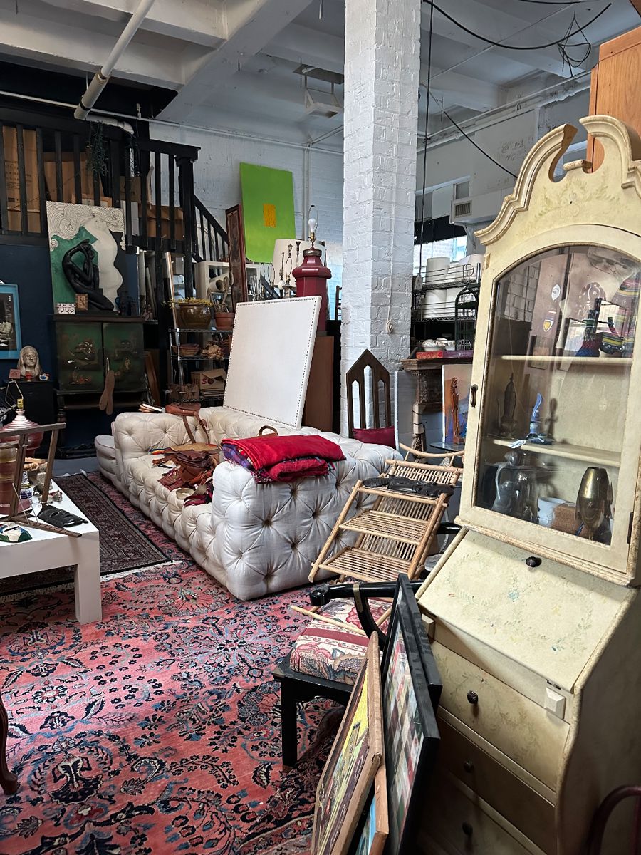 HOARDER | EXTREME COLLECTOR in Stamford, CT starts on 5/11/2024