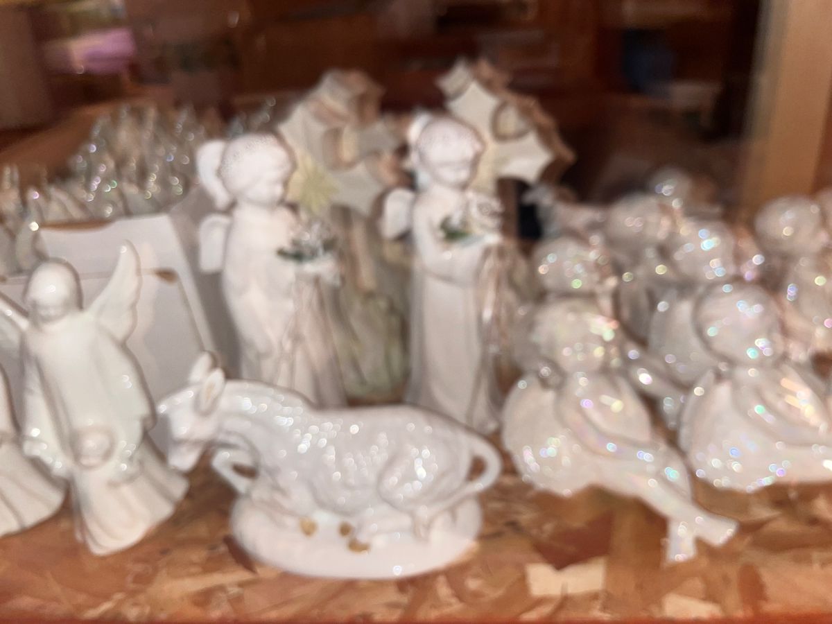 Griffith Estate Sale Giant size packed full... starts on 5/5/2024