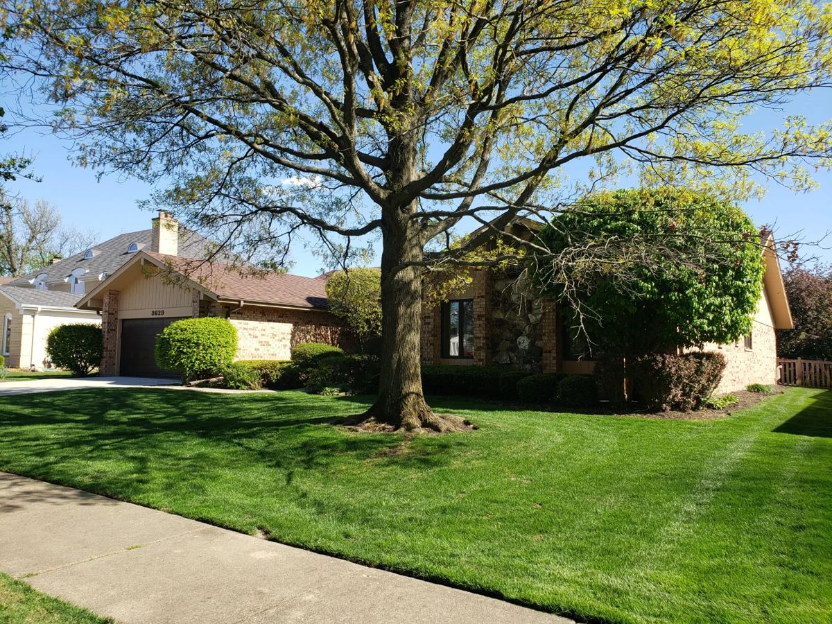 90% Off Monday! Northbrook Estate Sale -... starts on 5/6/2024