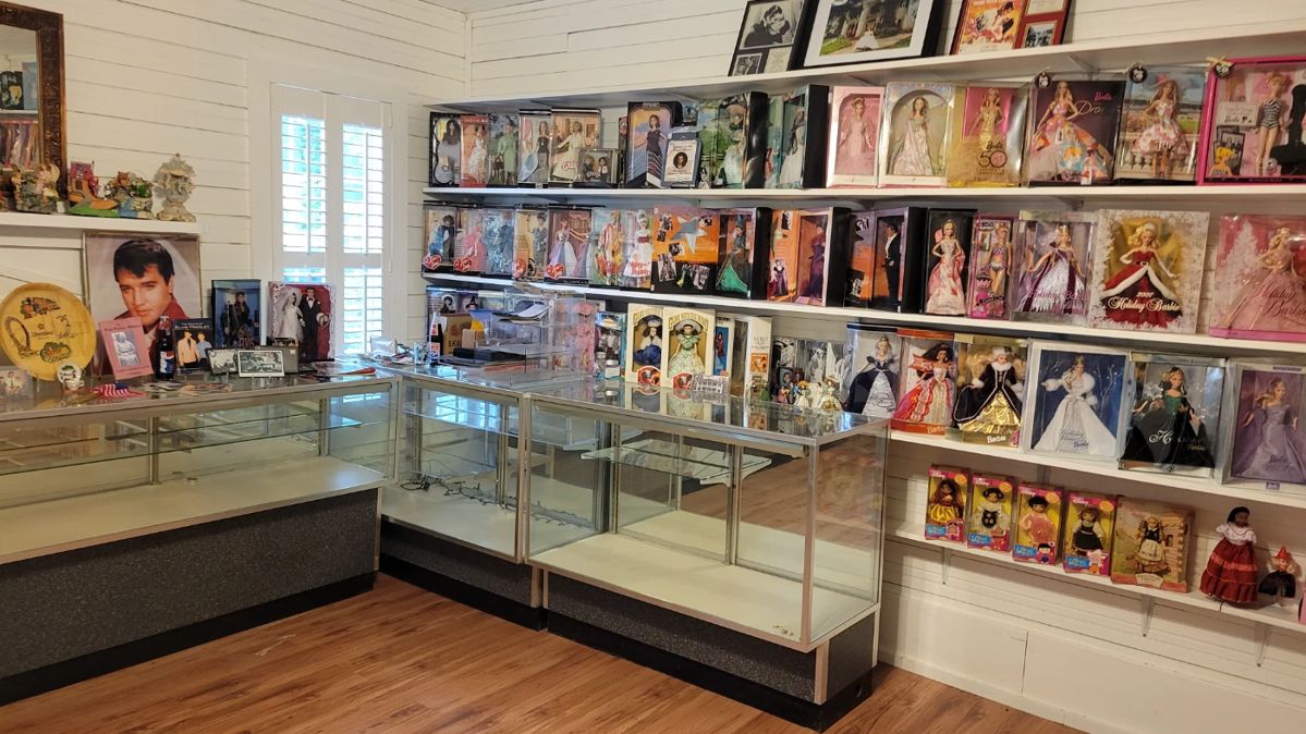 Historic Home & Barn! Primitive Tools, Firearms,... starts on 5/11/2024