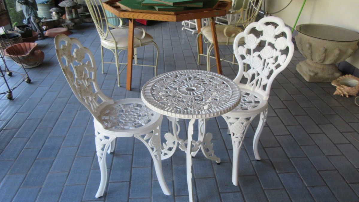 Fri Sat 9-3pm Sun 9-1pm 17745 SW 83 Ct Off... starts on 5/10/2024