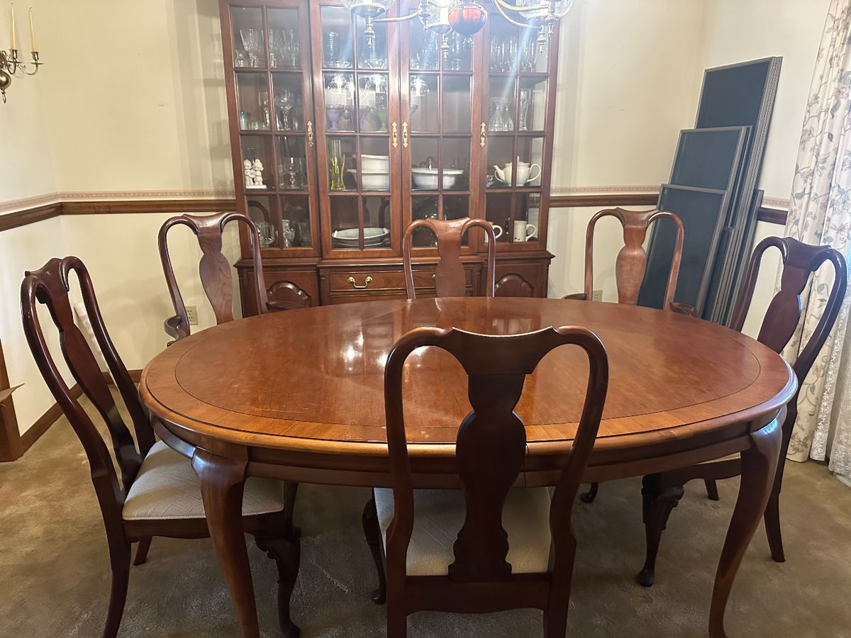 Estate Sale with Vintage Treasures in Lancaster, NY starts on 5/17/2024