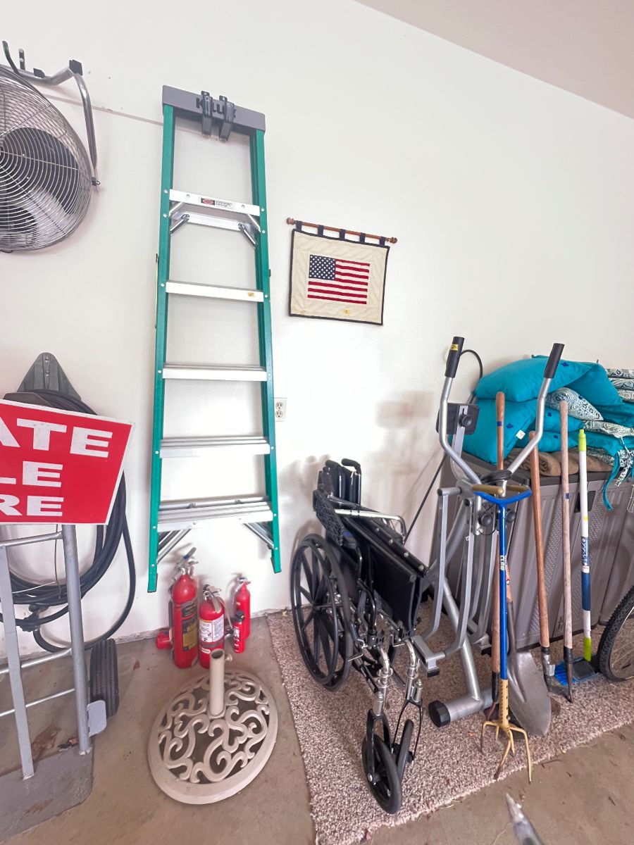 Travel agent estate sale in Frankenmuth, MI starts on 5/23/2024