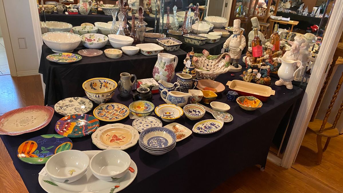 Vintage Collectibles-Lot's of Smalls! 50%... starts on 5/30/2024