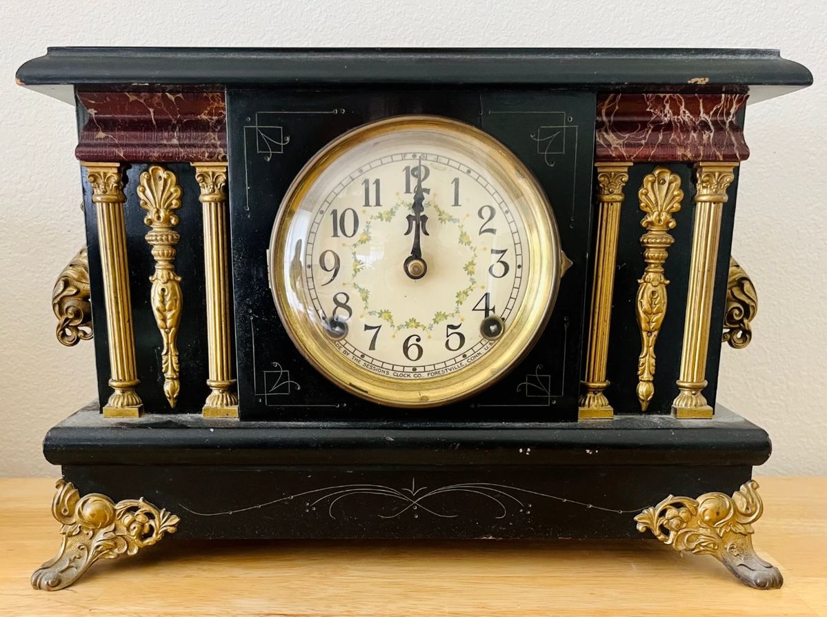 WW1 Medals, Fiesta Ware, Antique Mantle Clock,... starts on 5/22/2024