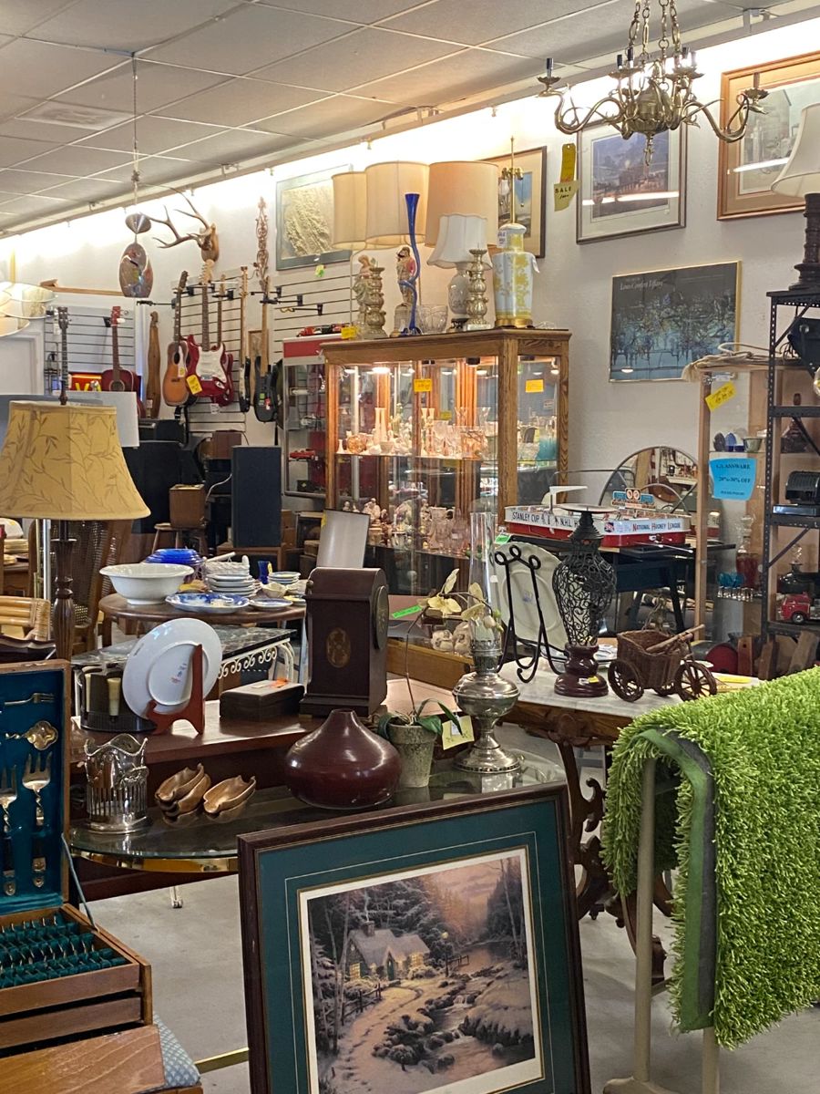 ANTIQUE / VINTAGE STORE LIQUIDATION starts on 5/24/2024