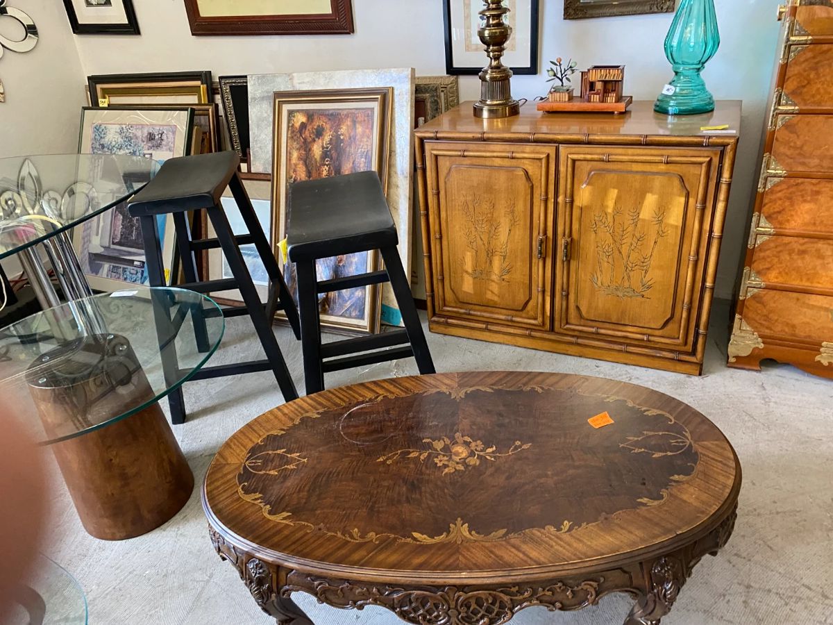 ANTIQUE / VINTAGE STORE LIQUIDATION starts on 5/24/2024