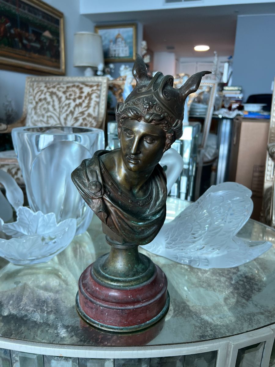 Estate Sale with Designer Clothes and Lalique... starts on 6/6/2024