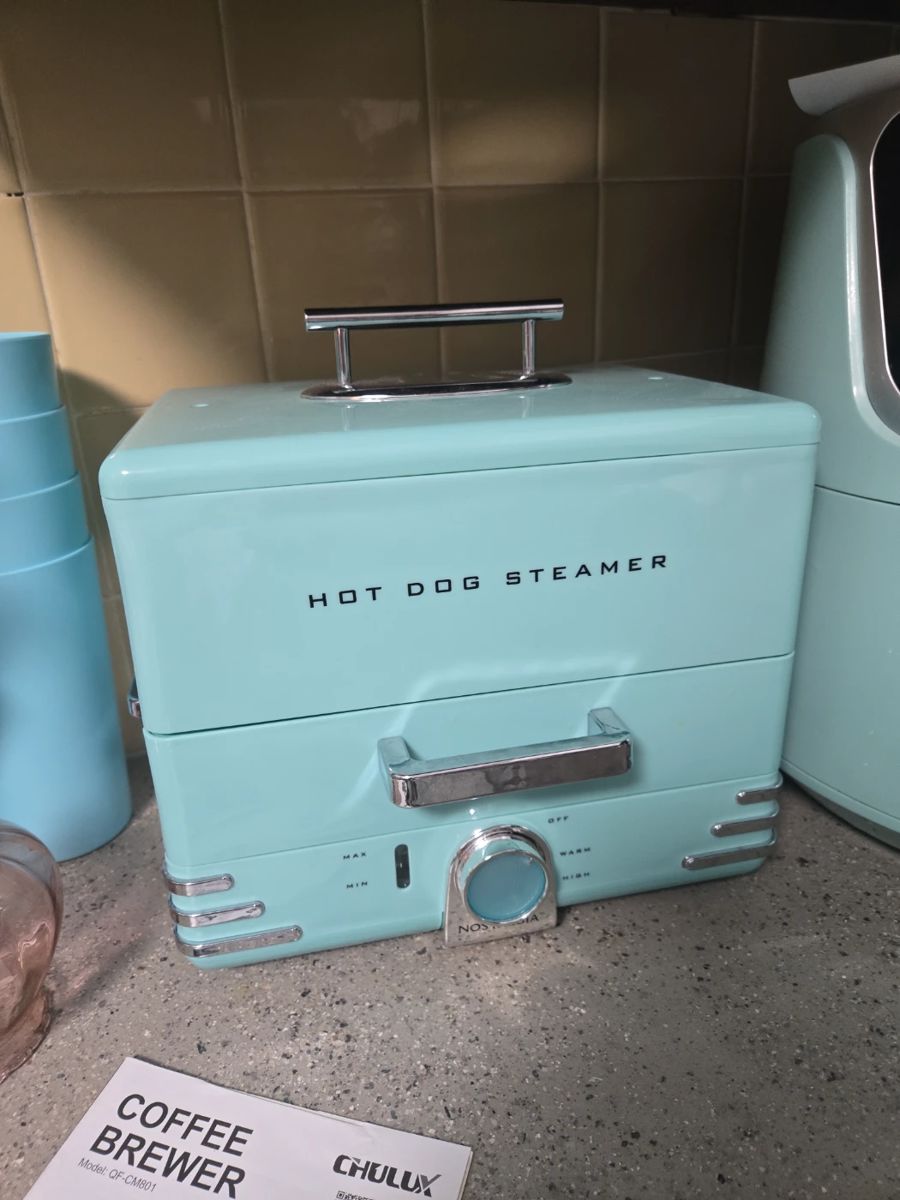 THE ROBINS NEST in Port Richey, FL starts on 5/30/2024