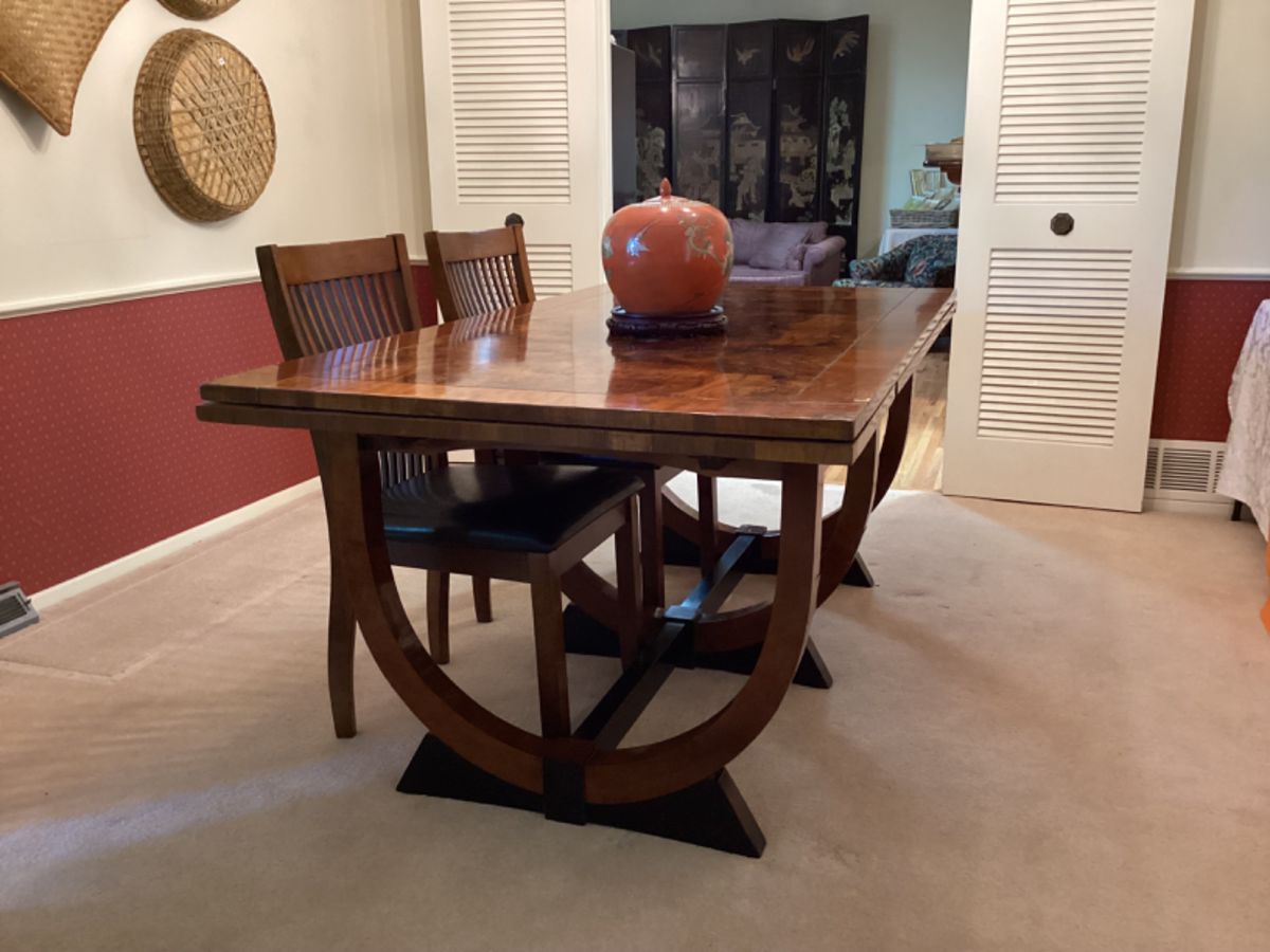 A Beautiful Sale by the Estate Sale Company starts on 6/8/2024