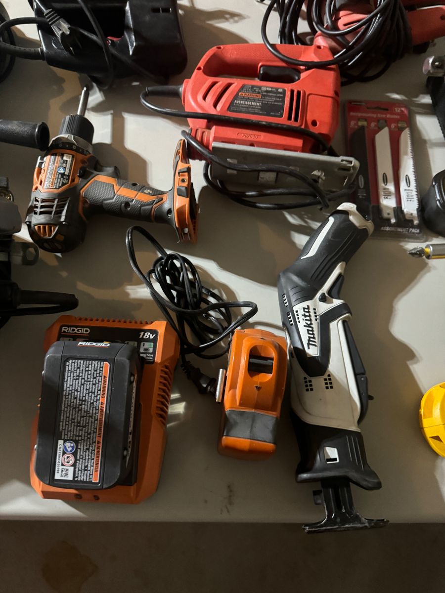 Packed Scottsdale Home with tools and 2A starts on 6/13/2024
