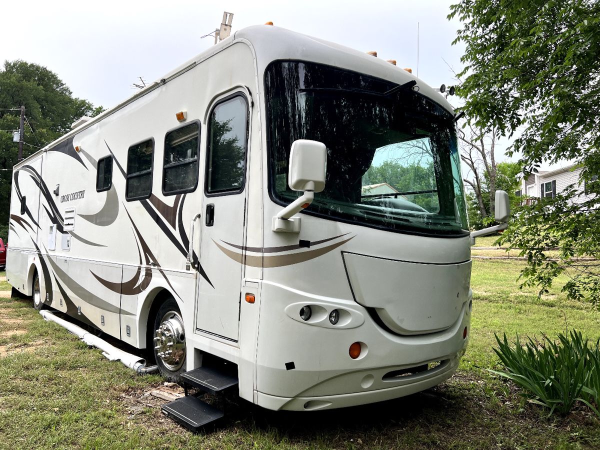 LARGE Estate Sale: Vehicles, Trailers, Motorhome,... starts on 6/20/2024