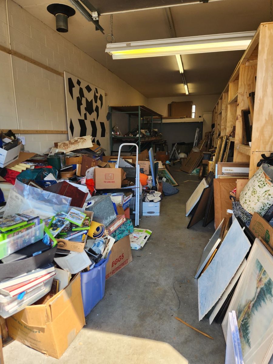 HOARDER/COLLECTOR/SHOW DEALER LOST THEIR... starts on 6/22/2024