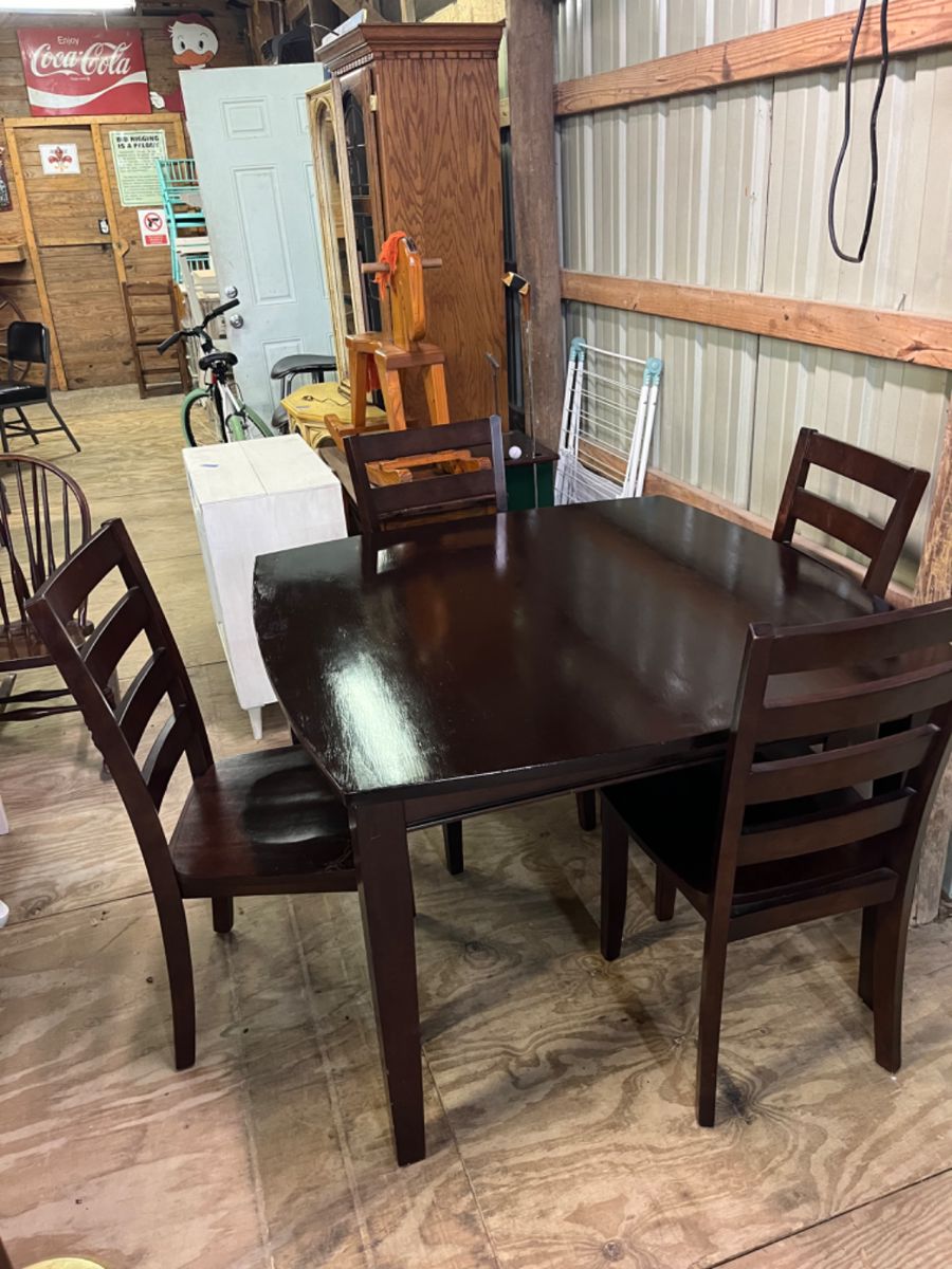 Live Auction @ Regal Auction Kiln, Ms. Saturday... starts on 6/29/2024