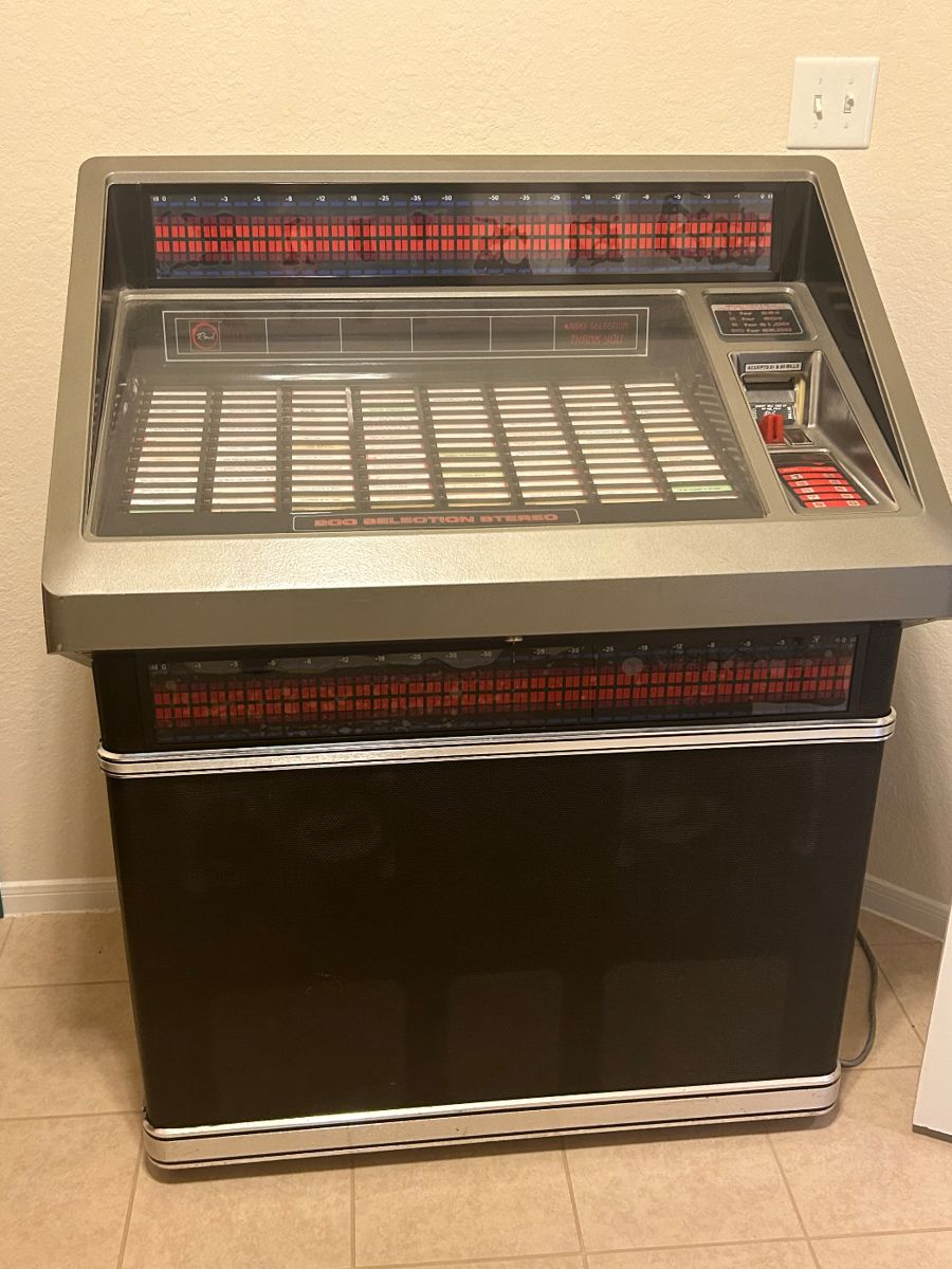 Downsizing in Katy- everything must go! starts on 6/29/2024