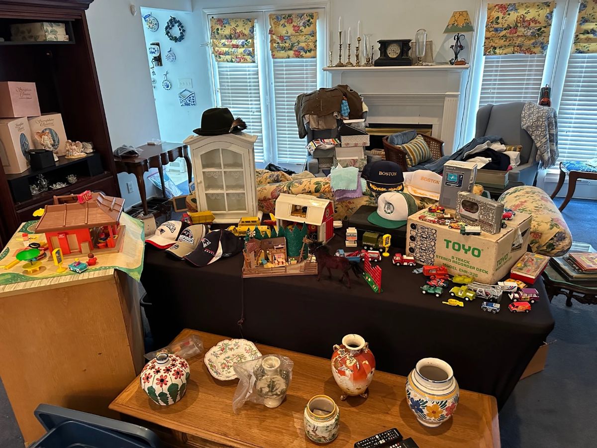 Summer Treasures Pickers Sale Extravaganza... starts on 7/27/2024