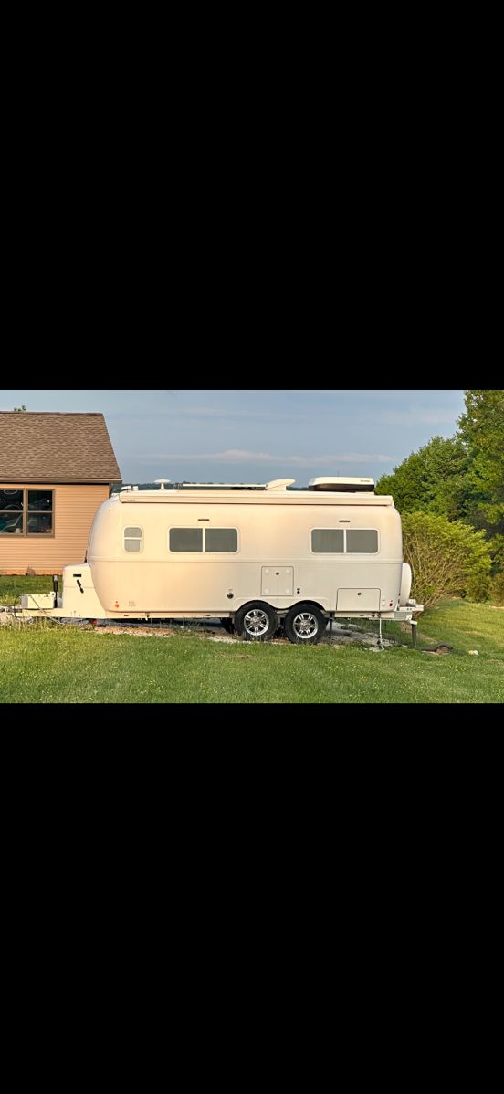 Oliver Travel Trailer 2020 Legacy Elite II-... starts on 6/28/2024