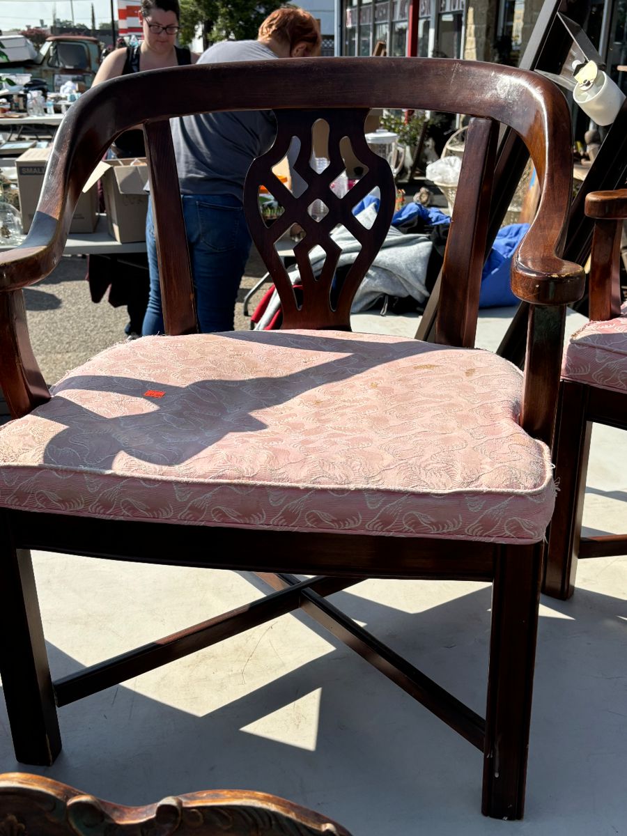 ANTIQUERS, THRIFTERS, & JUNKERS DREAM SALE!! starts on 6/30/2024