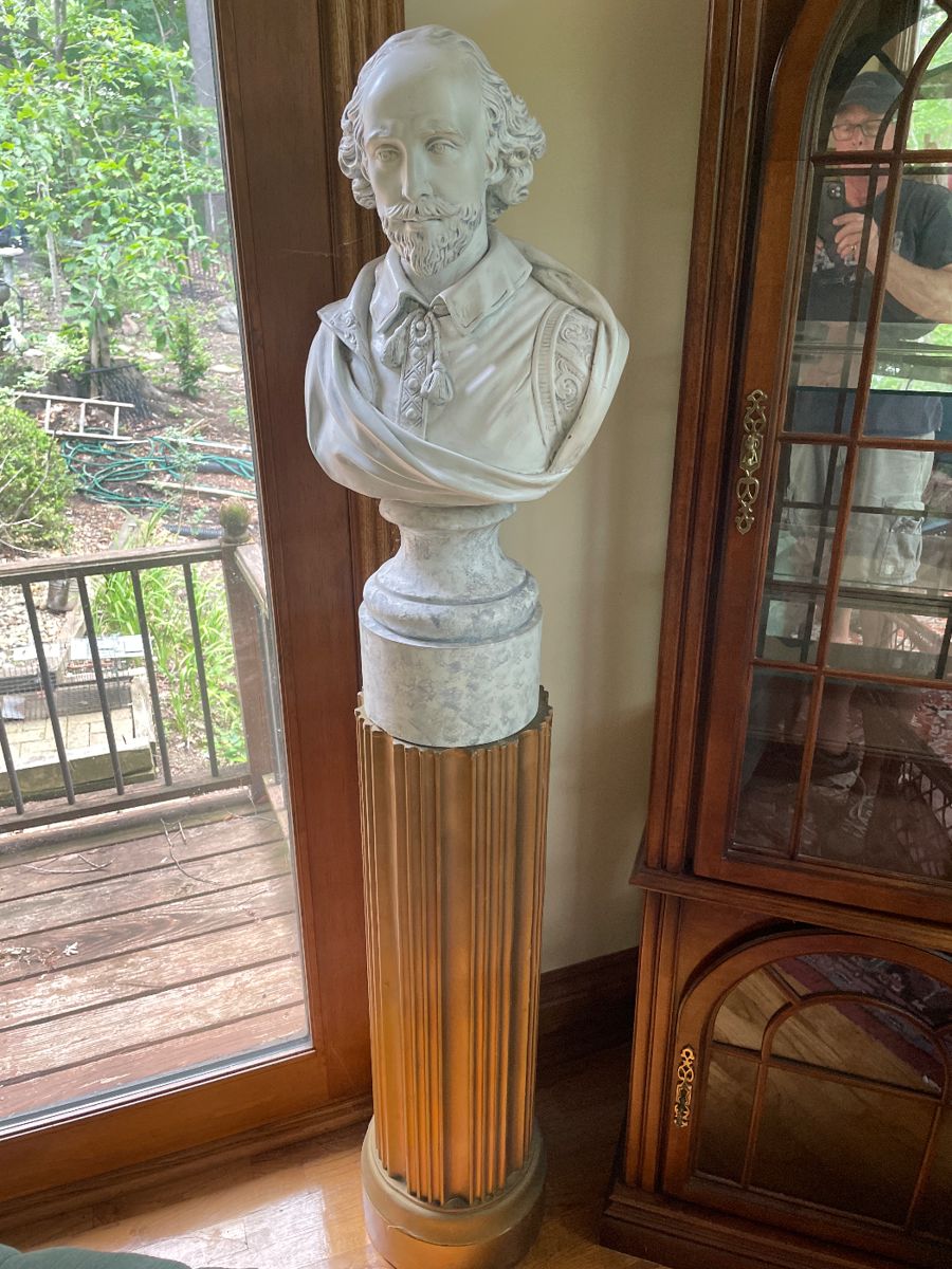 The late Jack & Betty Yeakey in Grand Ledge, MI starts on 7/17/2024