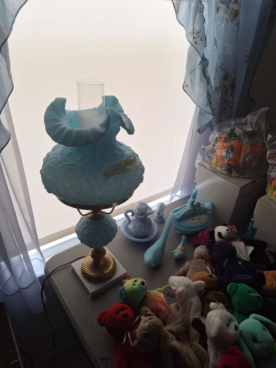 Estate sale see time ( starts at 5pm .numbers... starts on 7/19/2024