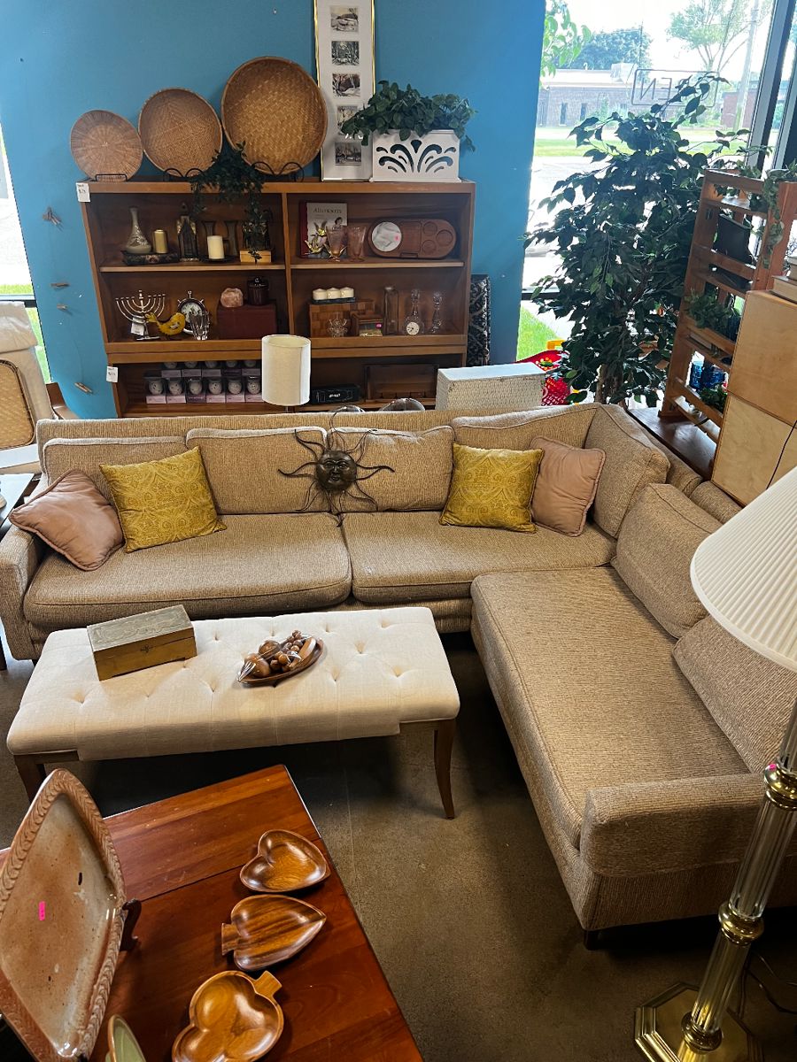 Vintage collection, sports collections, houseware... starts on 7/13/2024