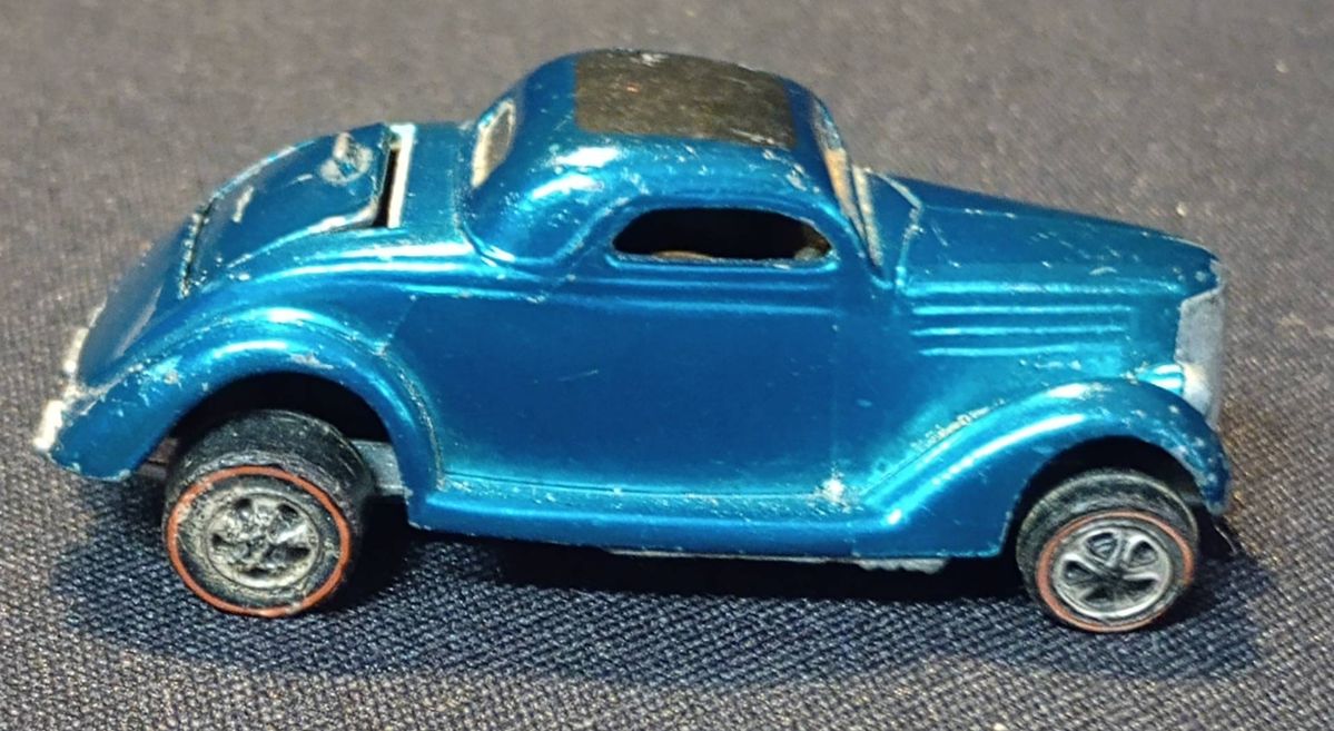 CTBIDS WH Online Auction | Collectible Cars... starts on 7/17/2024