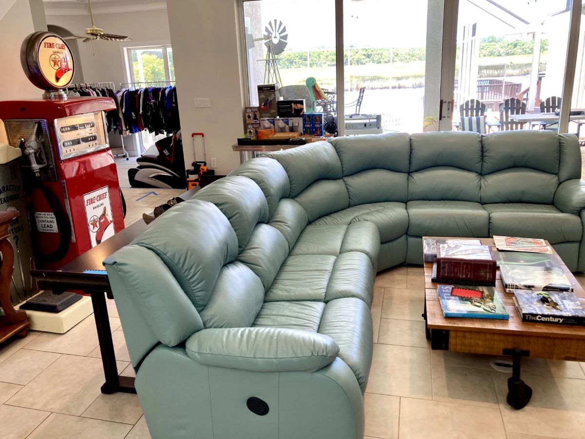 Eclectic Treasure Trove on the River! Gas... starts on 7/25/2024