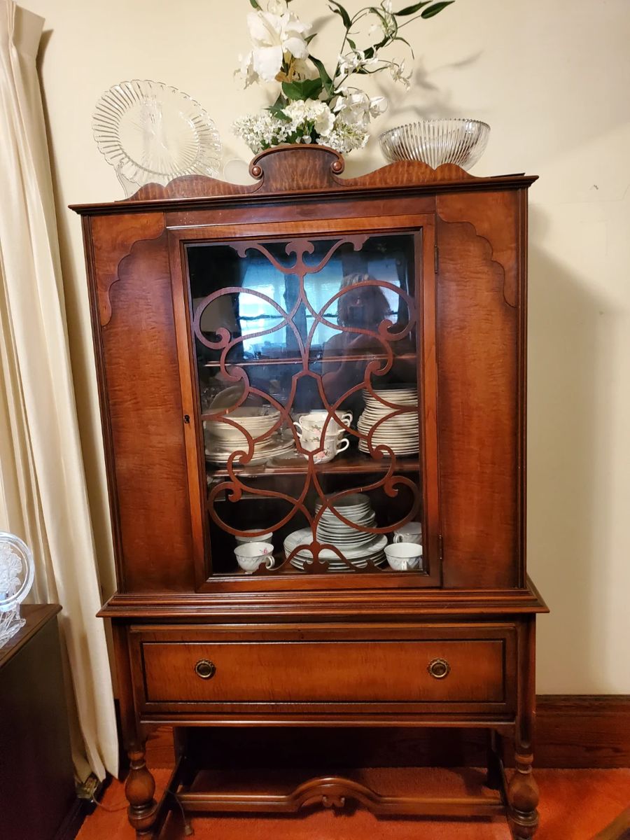 SOUTH SAINT PAUL ESTATE SALE in South Saint Paul, MN starts on 7/26/2024
