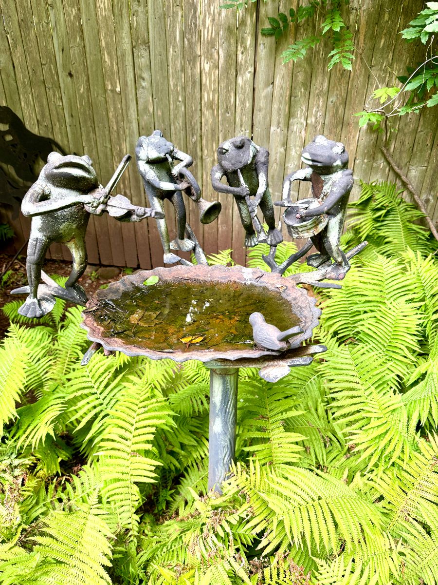 RECYCLED TREASURES - A PIECE OFAMERICAN HISTORY... starts on 8/1/2024