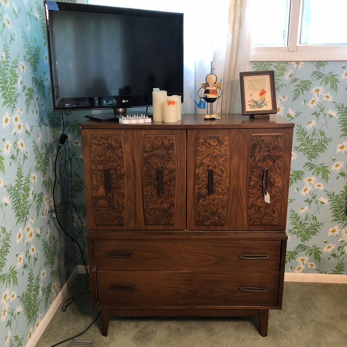 Estate Sale - North Gadsden Community - July 25-27 starts on 7/25/2024