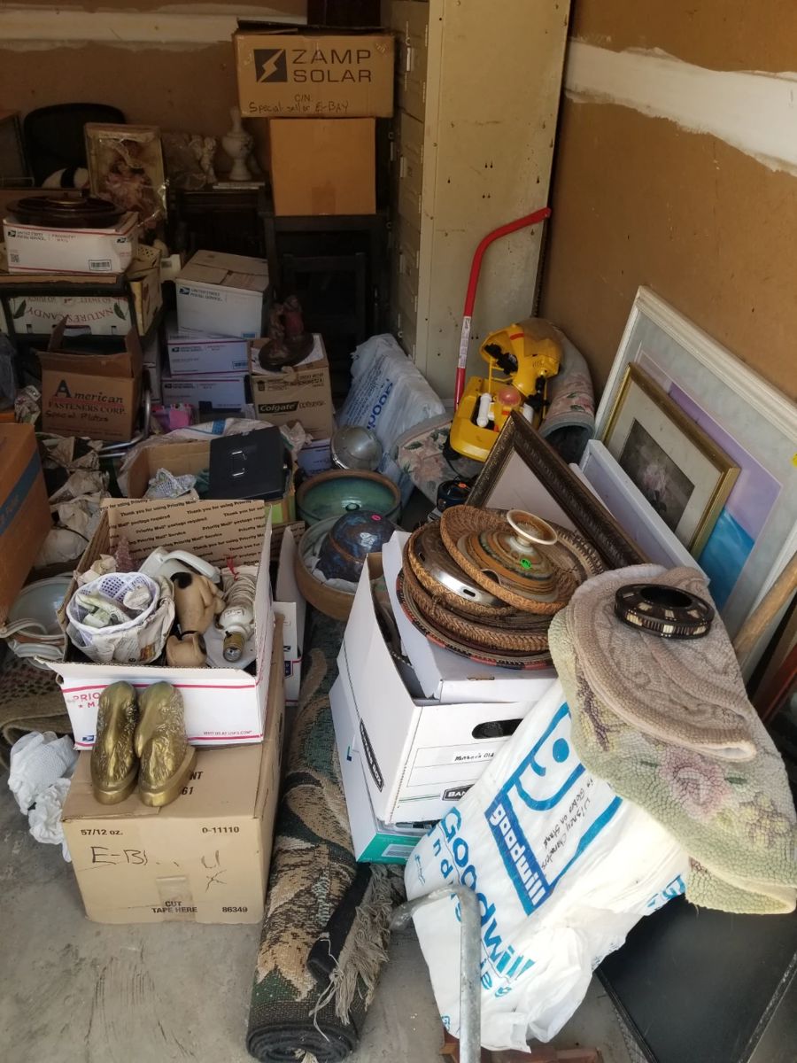 Dealers Storage Unit Sale in Havana, FL starts on 7/27/2024