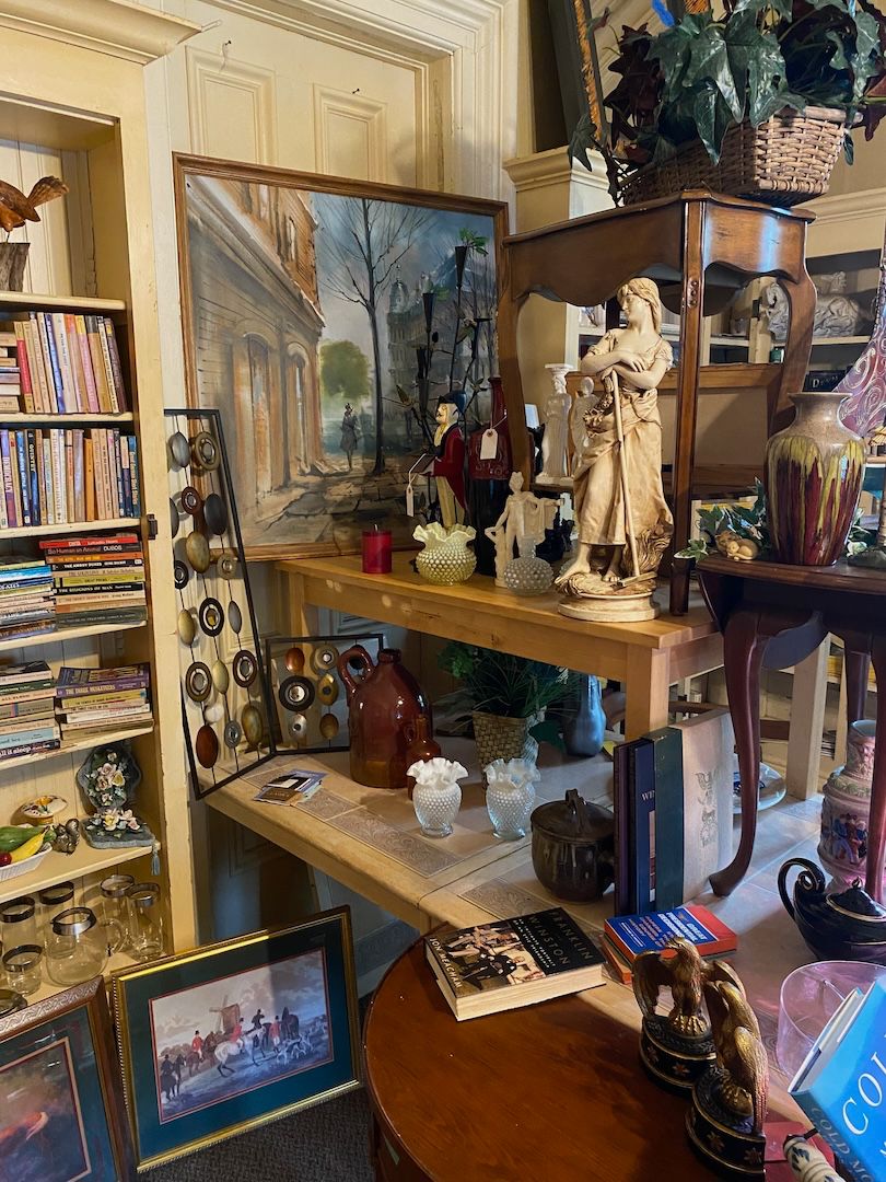 KAREN'S GANG ESTATE SALE in Aurora, IL starts on 8/2/2024