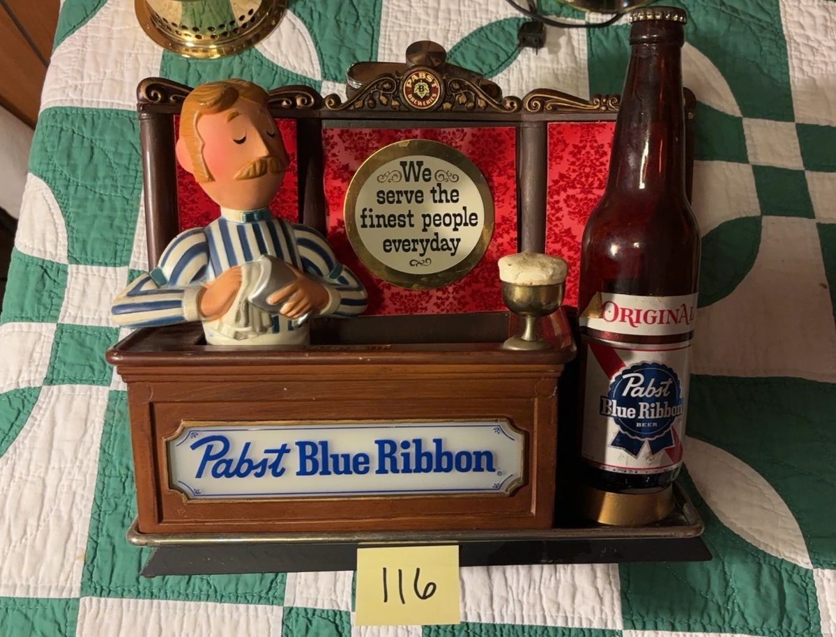 VINTAGE BAR DECOR, GUN ACCESSORIES HOUSEHOLD... starts on 7/28/2024