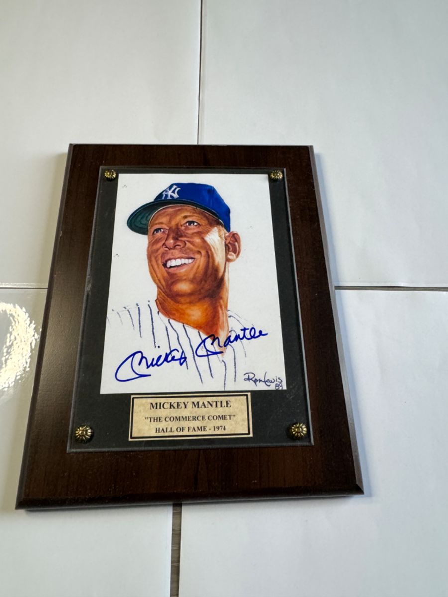 Mickey Mantle Collection Autographs Rare starts on 7/29/2024