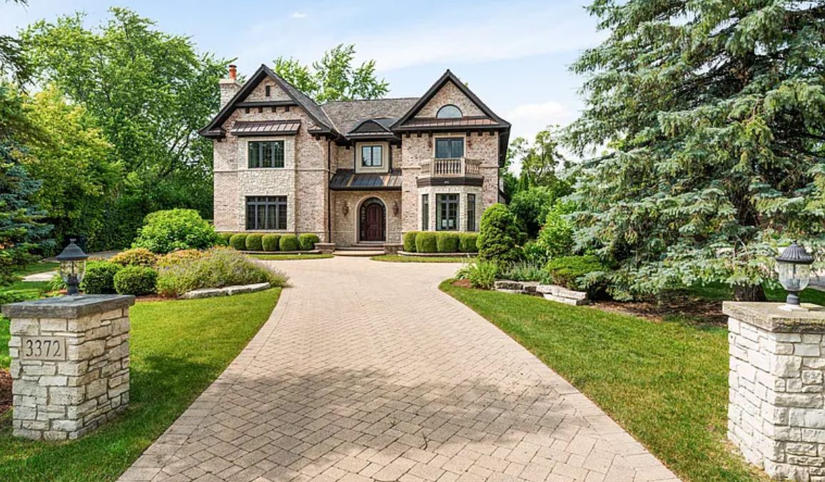 Blue Moon Sale-Gorgeous Home in Northbrook! starts on 8/17/2024