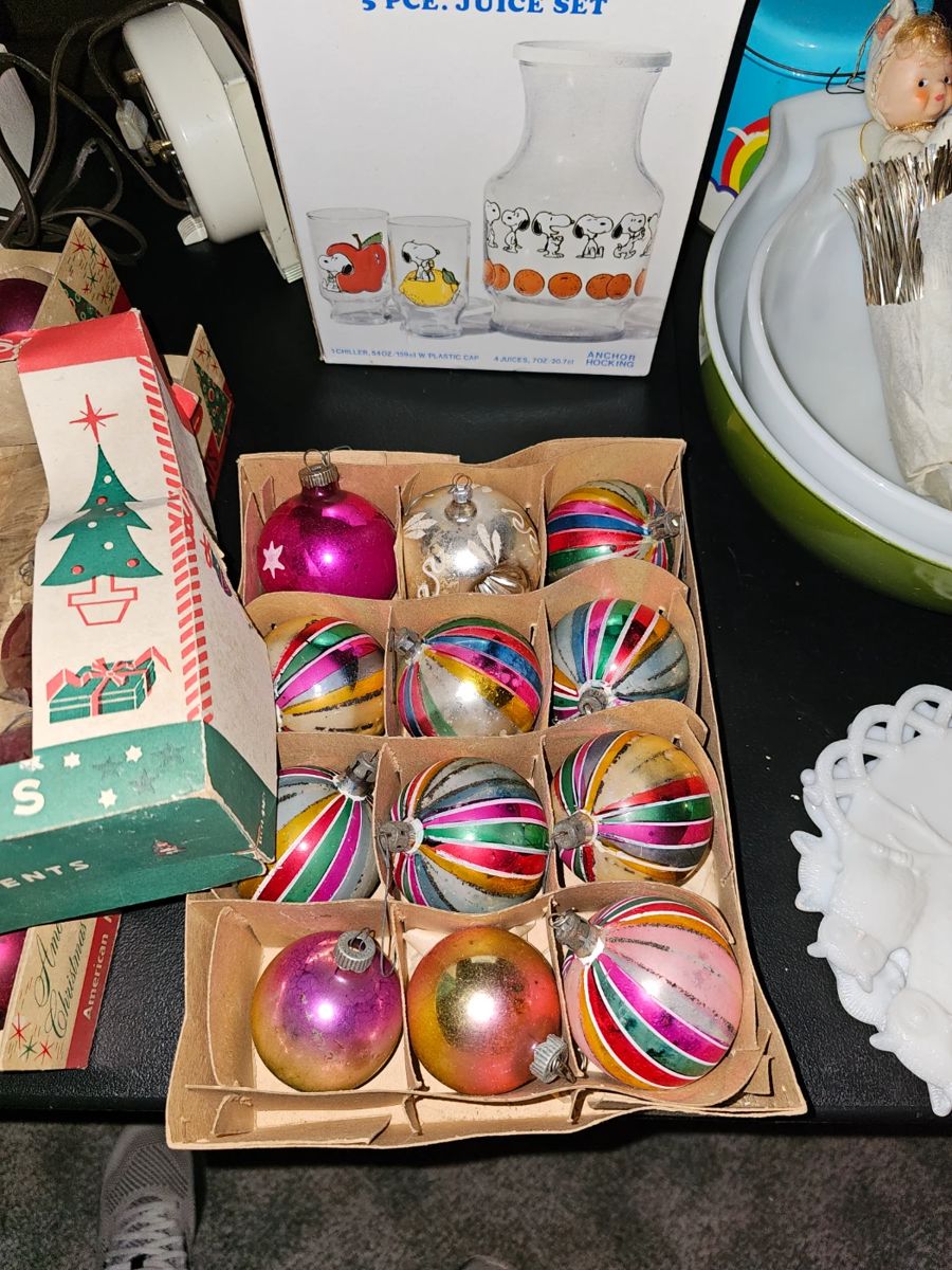 Christmas, Ceramics, and Crafting in Huber... starts on 8/9/2024