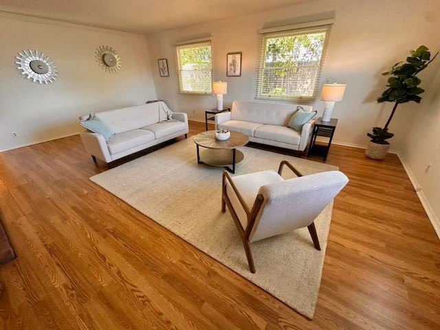 SB SOS Aug- ESTATE/STAGING CLOSE OUT EVERYTHING... starts on 8/25/2024