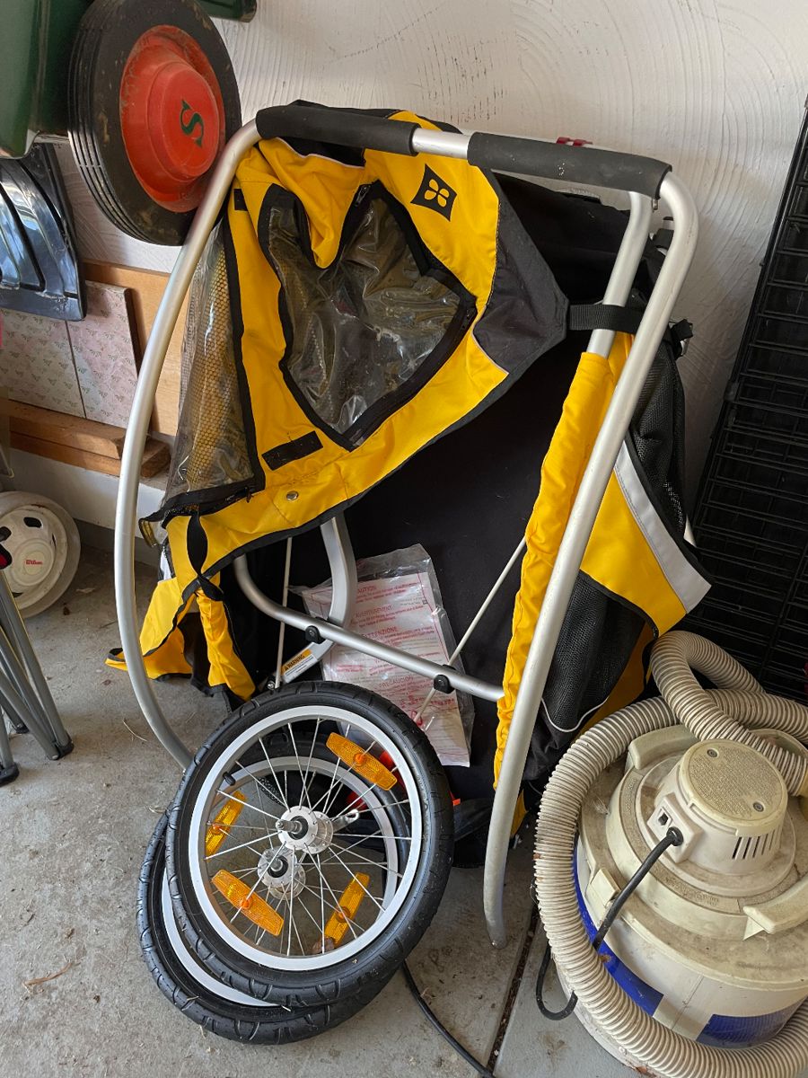 Wonderful , clean Grand Ledge sale ! starts on 9/3/2024