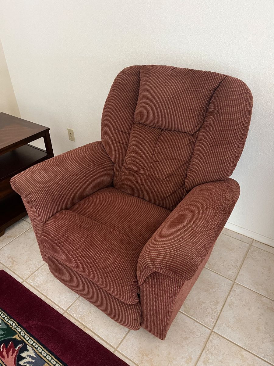 Stupendous Sunbird Estate - Furniture, Vintage,... starts on 8/22/2024