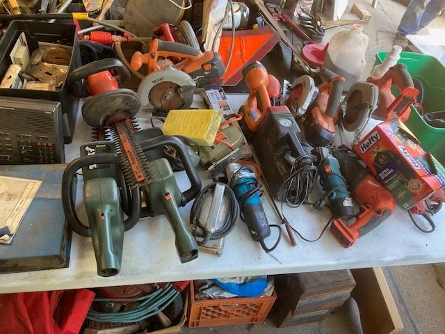 Full blown tool sale in East Troy! starts on 8/21/2024