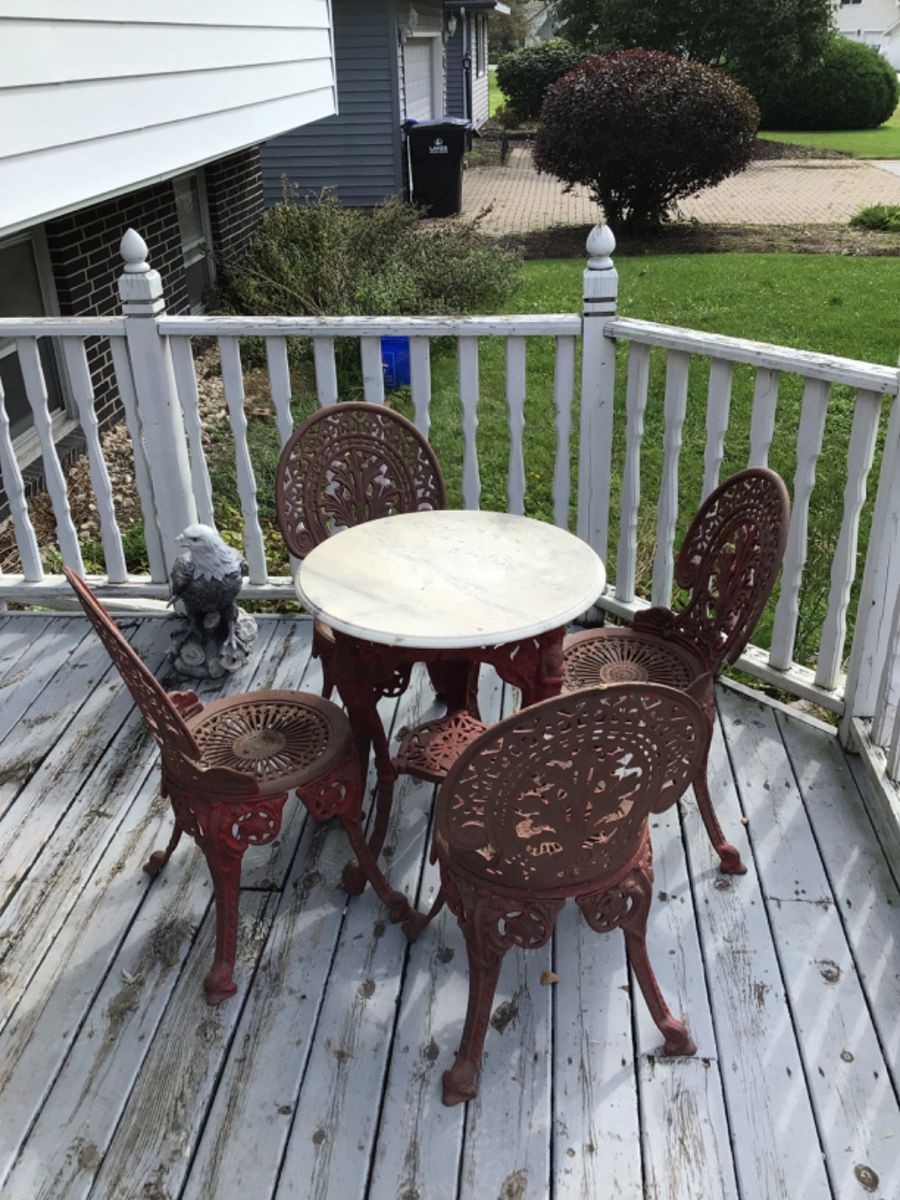 Estate/Garage Sale (only in garage) starts on 8/24/2024