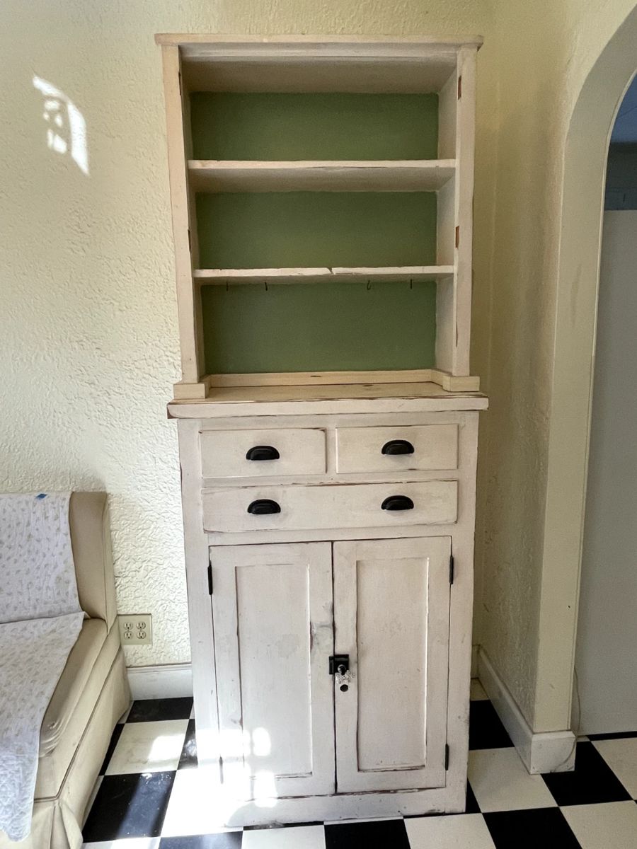 Moving Sale in Pasadena, CA starts on 8/24/2024